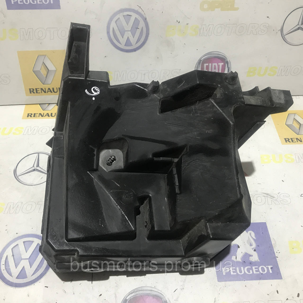 Крышка Блока Предохранителей Renault Kangoo 2009- 8200744505 — Купить ...