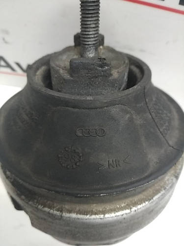 Подушка двигателя AUDI A4 B5 A6 C4 C5 PASSAT B5 1.6 1.8 1.9 8D0199382L ...