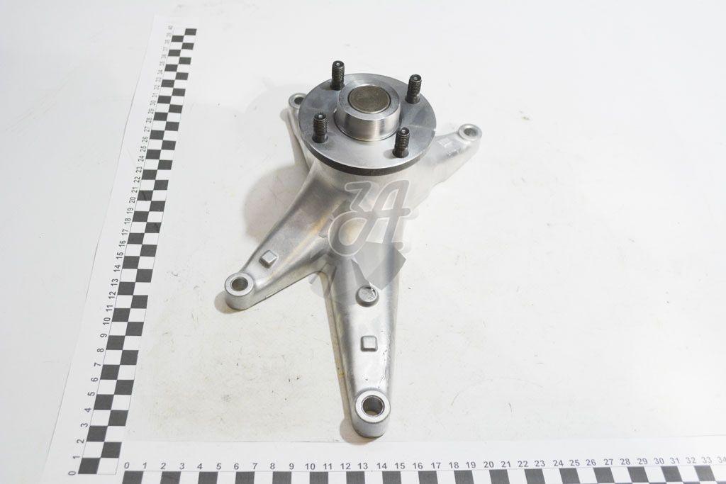 Купить Кронштейн вискомуфты вентилятора (1638038010) TOYOTA, цена 4614. ...