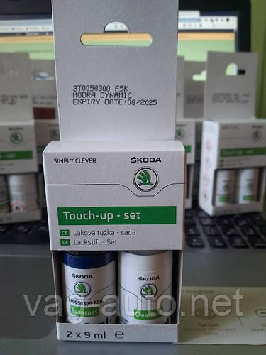 Купить Карандаш краска BLUE DYNAMIC 4590/F5K/6D6D - ярко синий, цена ...