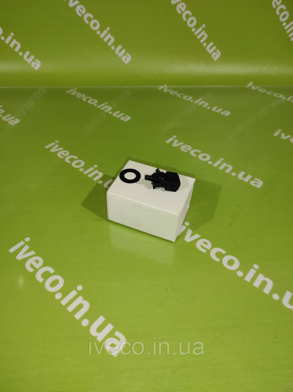 Купити Датчик температури повітря DAF, RVI, Volvo, Iveco 1366301 ...