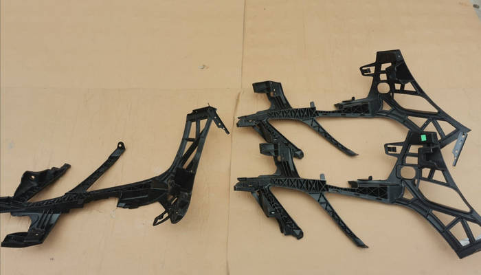 Mercedes E-Class W212 A2128850365, AMG A2128852265 кронштейн переднього ...