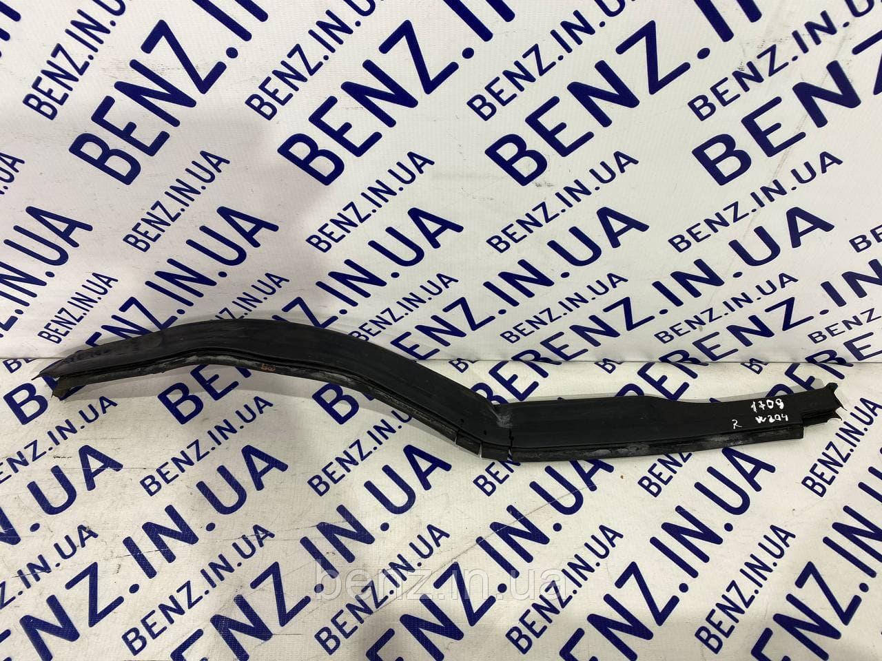 Ущільнювач капота справа Mercedes W204, C207 OM651 A2046280898 (ID ...