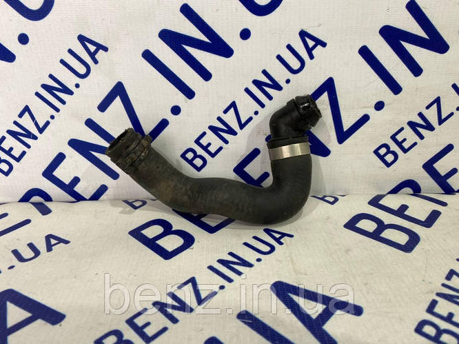 Купить Патрубок системы охлаждения Mercedes W221, C216 A2218302096 ...