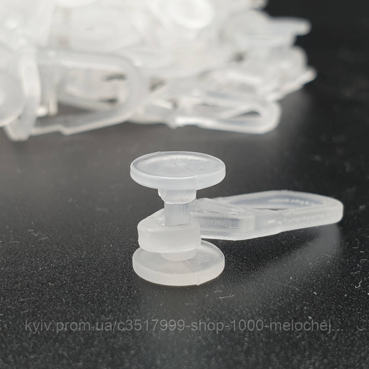 Крючки для тюли на карниз - 90 фото