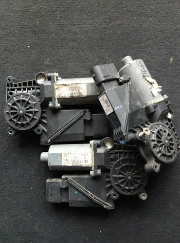 Купить Моторчикчик стеклоподъемника двери задней левой Mercedes E-Class ...