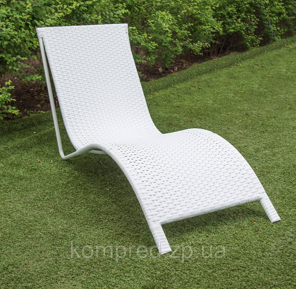 Шезлонг Плетеный Из Ротанга Волна — Купить Недорого на Bigl.ua (1406369136)