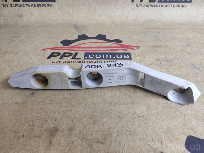 Купити Ford Focus 2 II Mk2 2004-2008 кронштейн переднего бампера правый 4M51-17D958-AF, ціна 152 ...