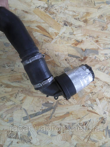 Патрубок інтеркулера Renault Master III 2.3 dci 8200730589, ціна — Prom ...