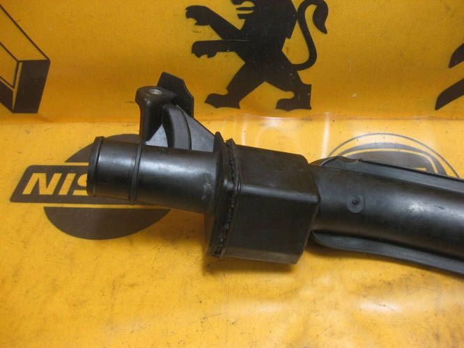 Б/У Патрубок інтеркулера RENAULT KANGOO Renault CLIO III 8200296982 (ID ...