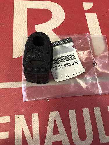 Втулка переднего стабилизатора D=18.5mm Renault Megane 2 Renault CLIO 3 ...