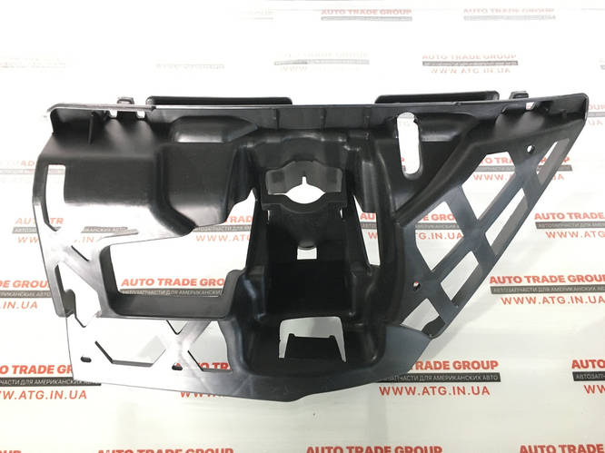 Кріплення переднього бампера ліва під фарою VW Passat b8 USA 561807723B ...