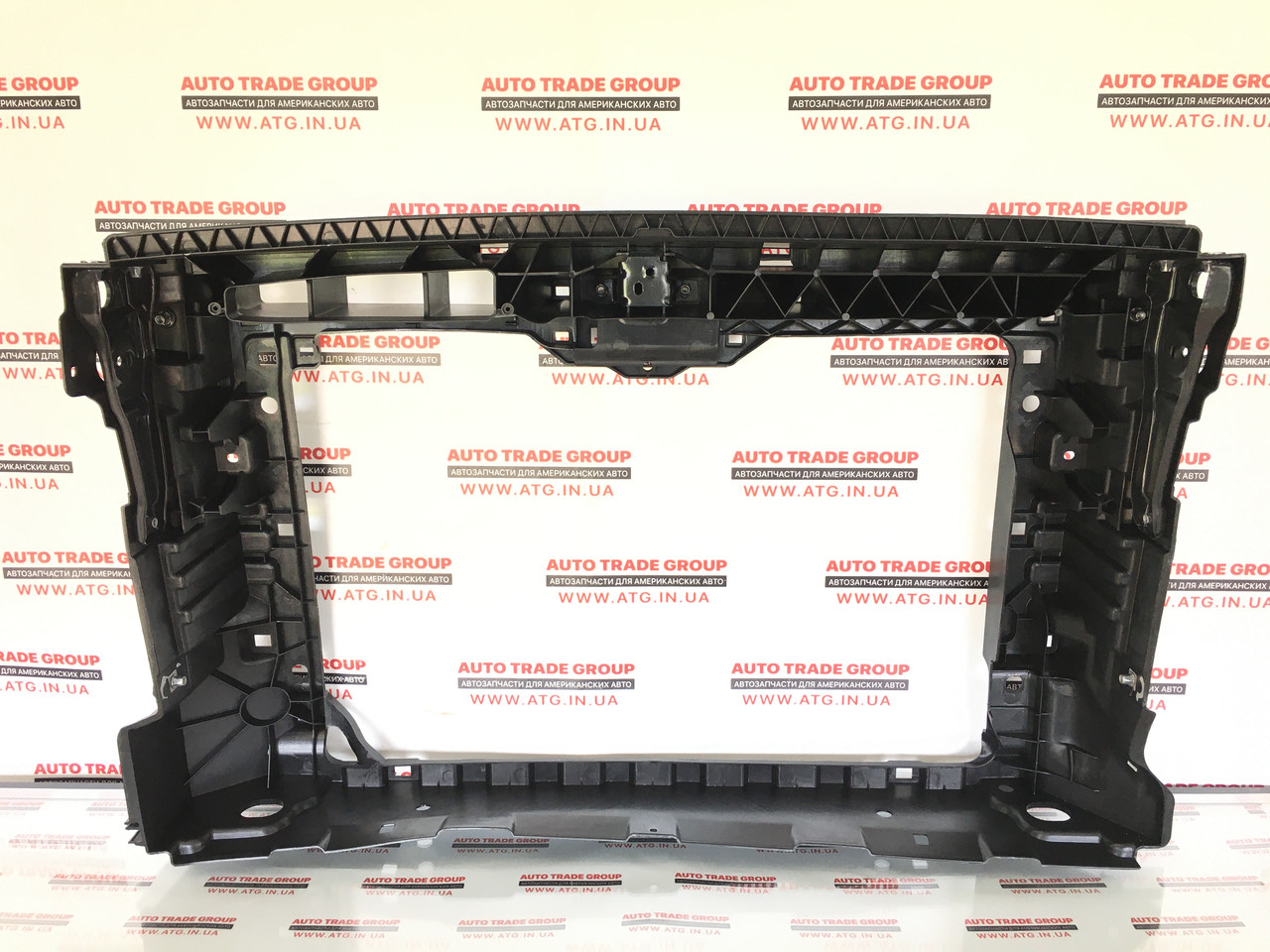 Телевізор панель радіатора VW Passat b8 USA 561-805-588-C-9B9, ціна ...