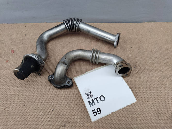 Патрубок системи рециркуляції відпрацьованих газів Audi Q5 2.0 tdi 09 ...