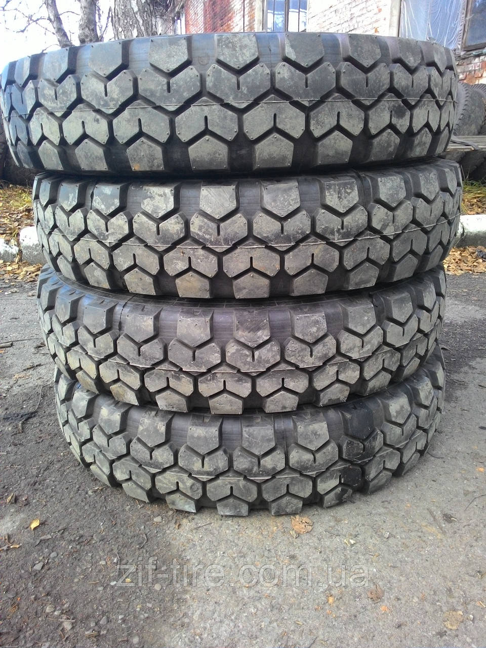 Шини 8.25 R20 (240-508R): продажа, цена в Ивано-Франковске. Шины от ...