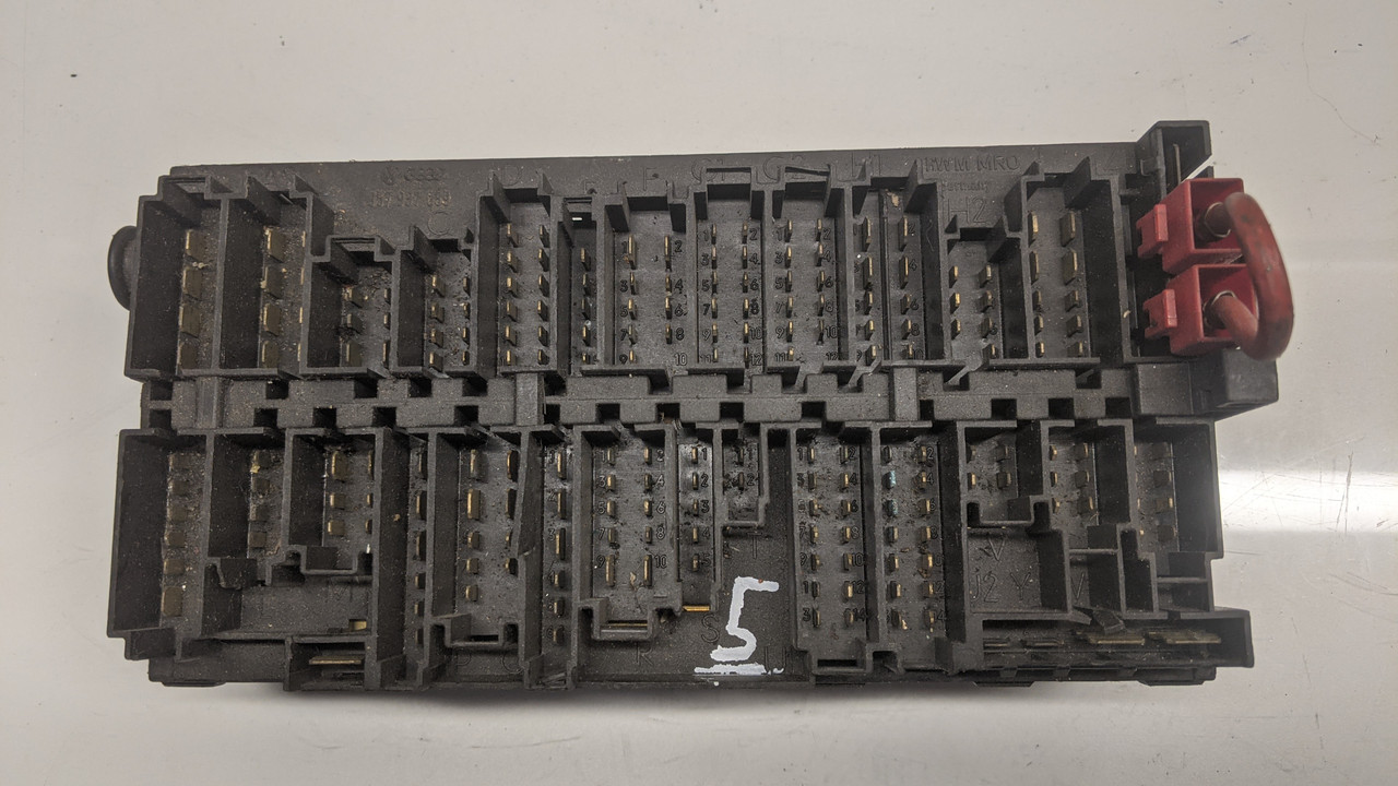 Купити Блок запобіжників Vw Passat, Golf, Transporter №5 357937039 ...