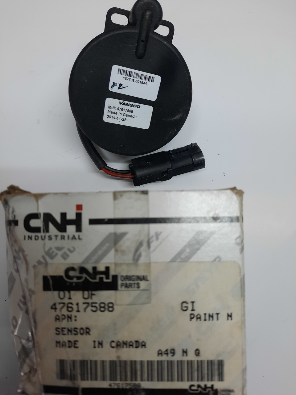 Купить 47617588 Датчик шв. елеватора зернового, (87389529) CASE, цена ...