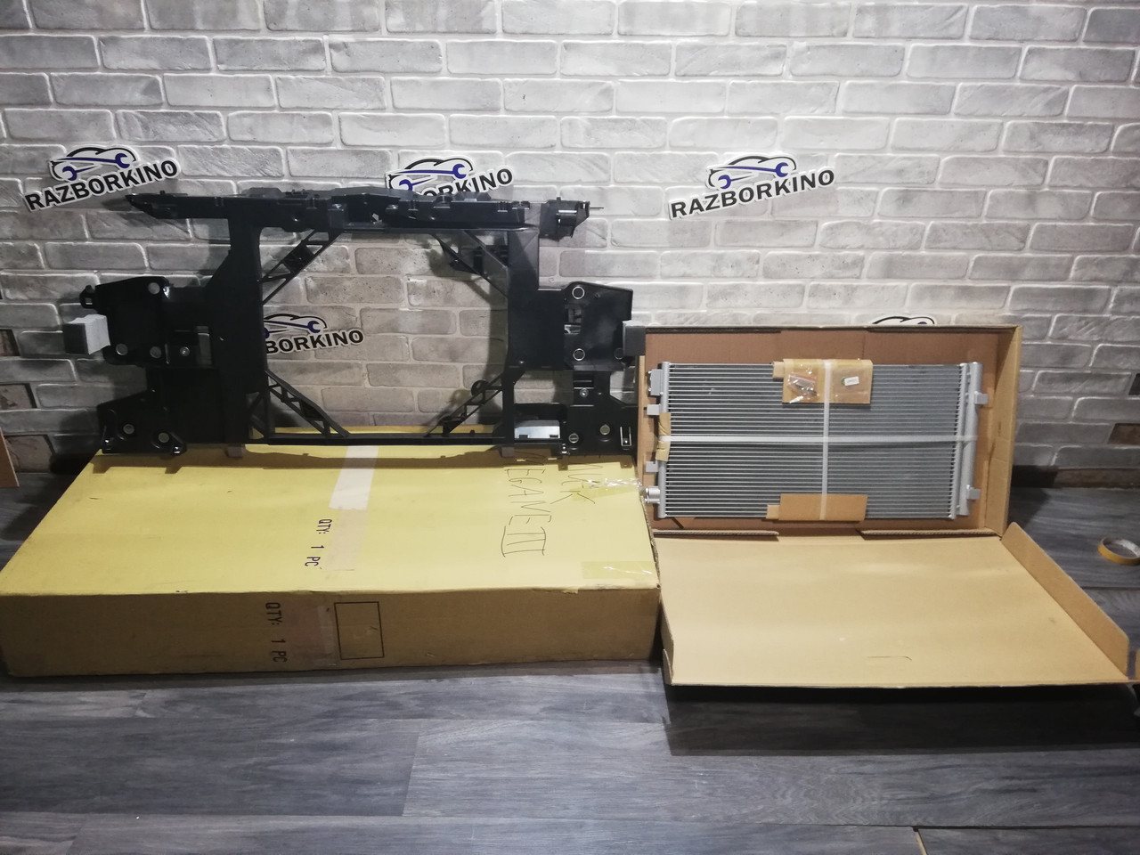 Оригінальний Капот Renault Megane 3 651002749R 2013-2016 (Рено Меган ...