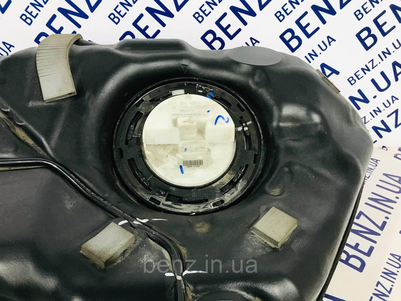 Паливний бак Mercedes W204, S204 A2044708301, A2044702501 (ID ...