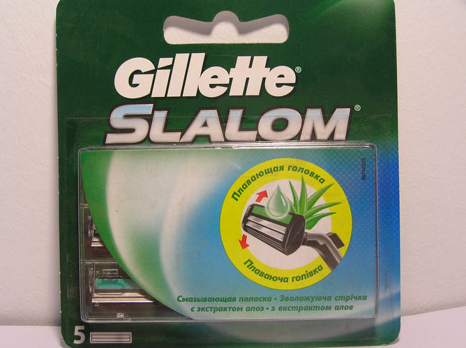 Кассеты мужские для бритья Gillette Slalom Plus Push clean 5 шт (Жиллет ...