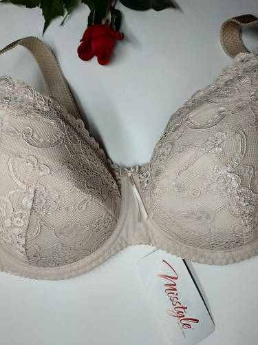 Купить Отличный бюстгальтер на поролоне кружевной беж 95В Беларусь misstyle 2545, цена 685 ...