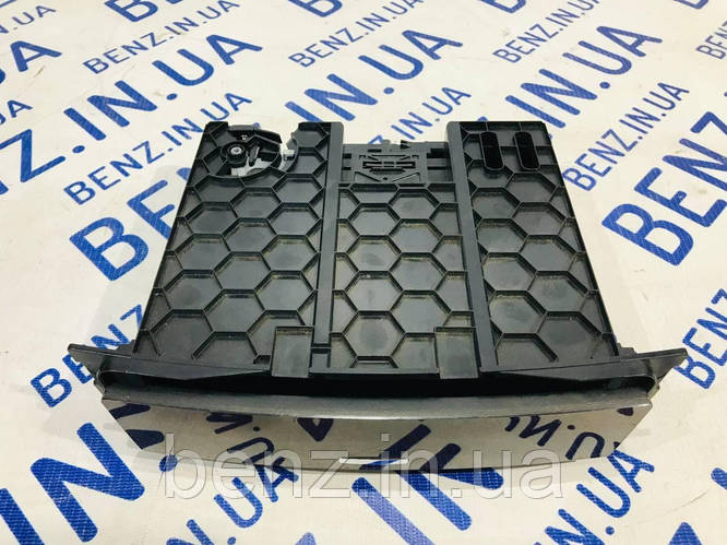 Купить Вещевой ящик центральной панели Mercedes W164, X164 A1646801152 ...