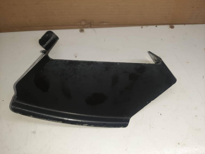 Купить Б/у Передня частина кузова права/ кріплення лонжерона 8200808378 ...