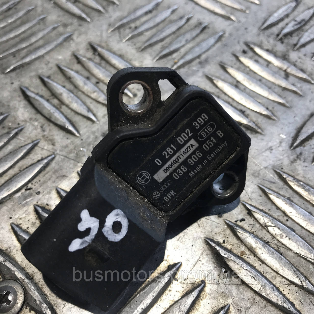 Датчик тиску повітря у впускному колекторі Volkswagen Caddy 2004 ...