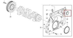 Сервисное отверстие цепи привода распредвала(сальник распредвала ...
