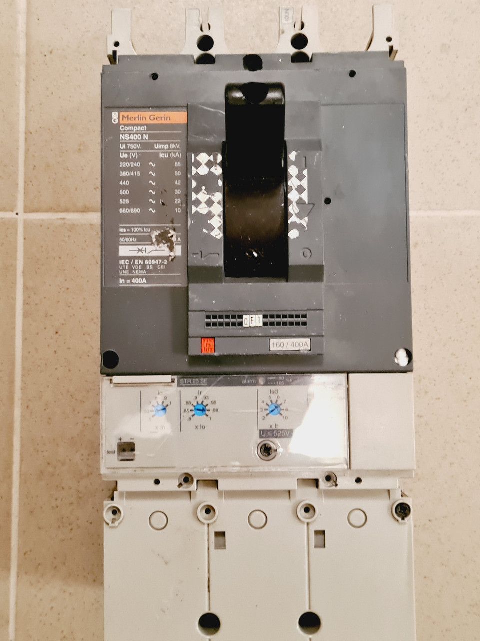 Merlin Gerin Compact NS 400N. Автоматичний вимикач на 400A. Вживаний ...