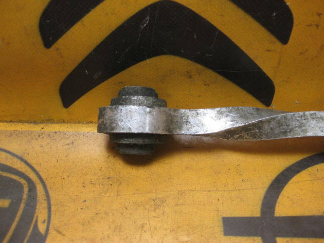 Б/У Подушка двигателя задняя RENAULT KANGOO RENAULT MEGANE I SCENIC I ...