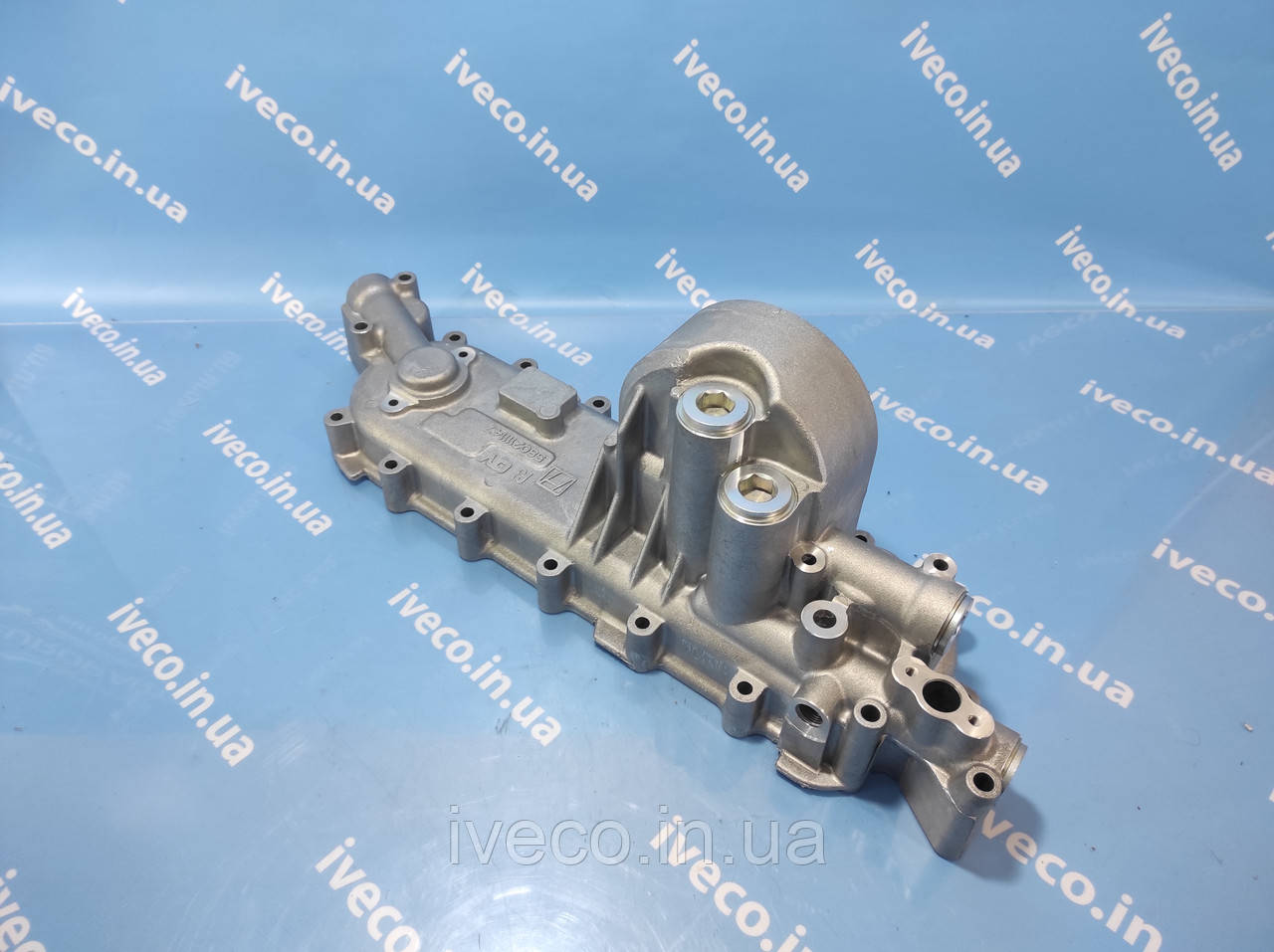 Крышка масляного теплообменника Iveco Trakker Stralis CASE New Holland ...