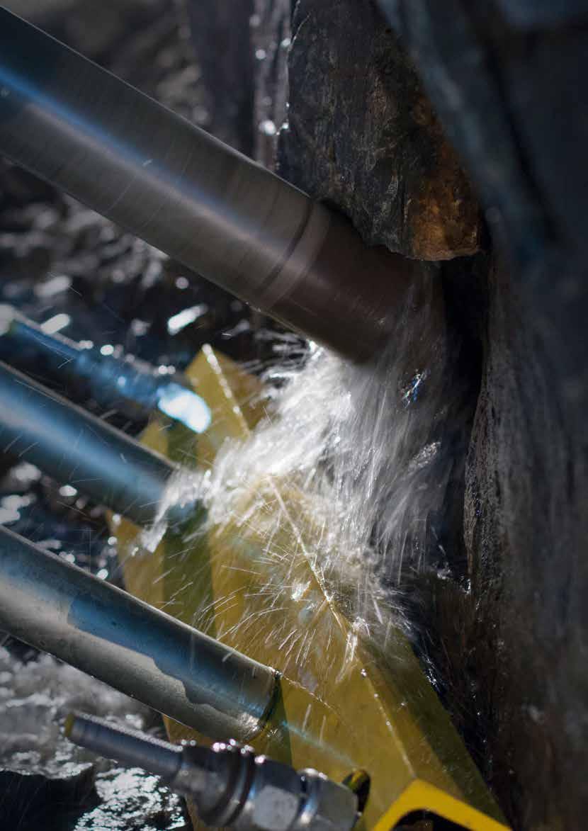 Купити Бурова установка Epiroc Diamec 232 для підземного колонкового ...