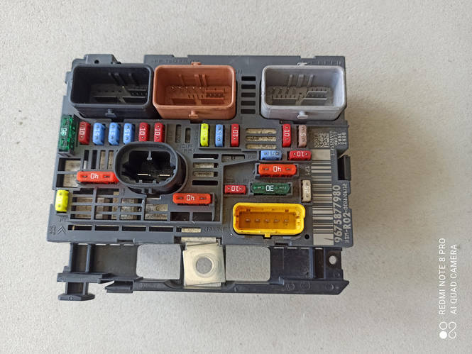 Купить Блок запобіжників BSM блок предохранителей Bsm r02, R02, Peugeot ...