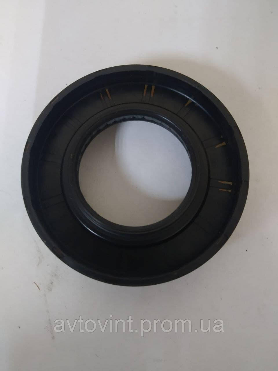 Сальник півосі / АКПП / правий Hyundai 452453B100 452453B100, цена 309. ...