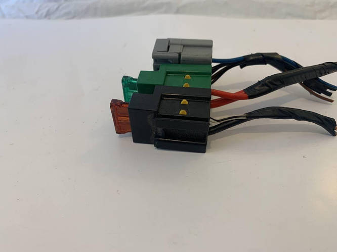 Разъем PA 66. ZF516. PA6GB20GF10 DELPHI GM Opel Astra H Zafira B ...