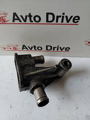 Фланец системы охлаждения Opel Vectra B, Astra G, Zafira A 2,0 - 2,2 ...