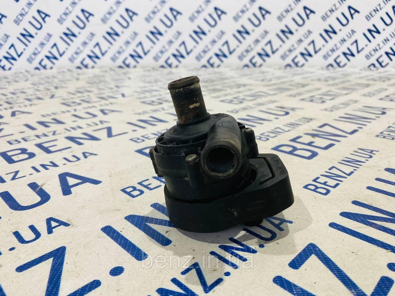 Помпа водяная дополнительная Mercedes W164, W211, W906 A2118350364 ...