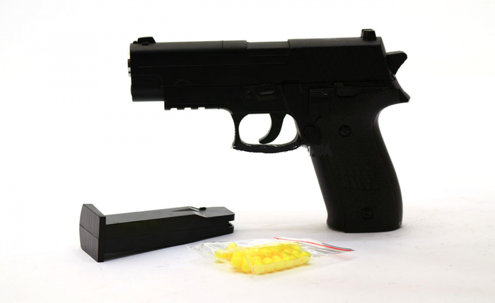 Железный игрушечный детский пистолет макарова металл на пульках Сyma ...