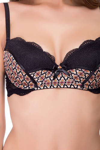 Комплект белья: бюстгальтер с уплотнённой чашкой и трусики бразилиана Lida 2483-2482, цена 1775. ...