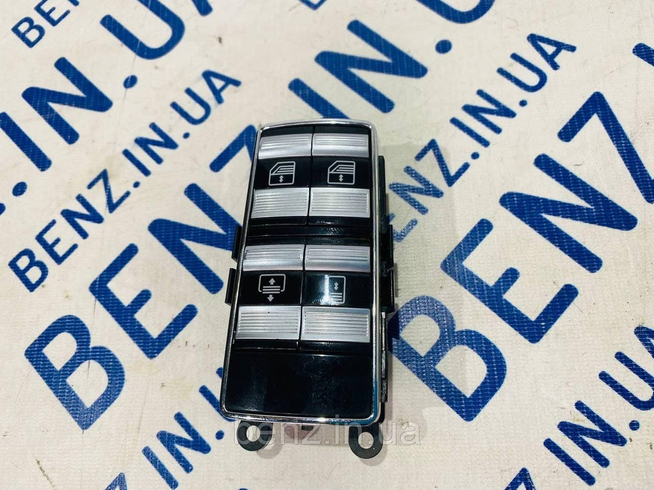 Блок управління стеклоподьемниками задніх дверей Mercedes W221 ...