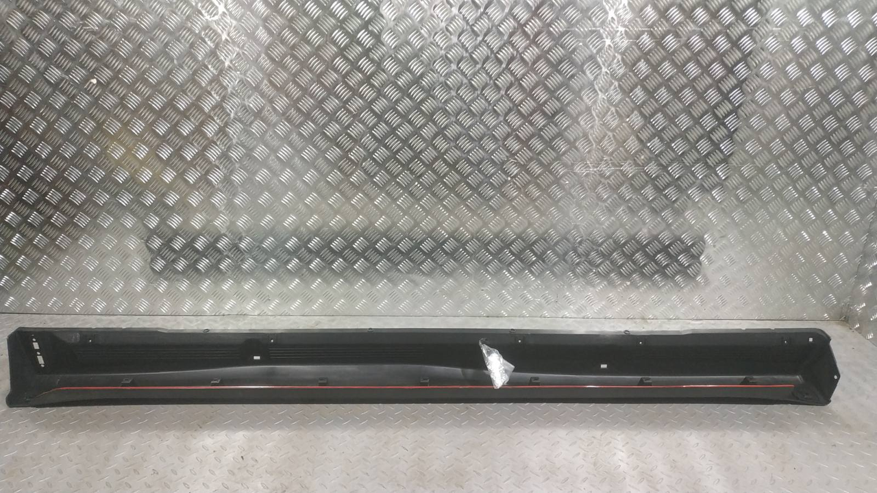 Накладка порога правая Mitsubishi ASX 2020-2021 г.п Артикул: 6512A954XA ...