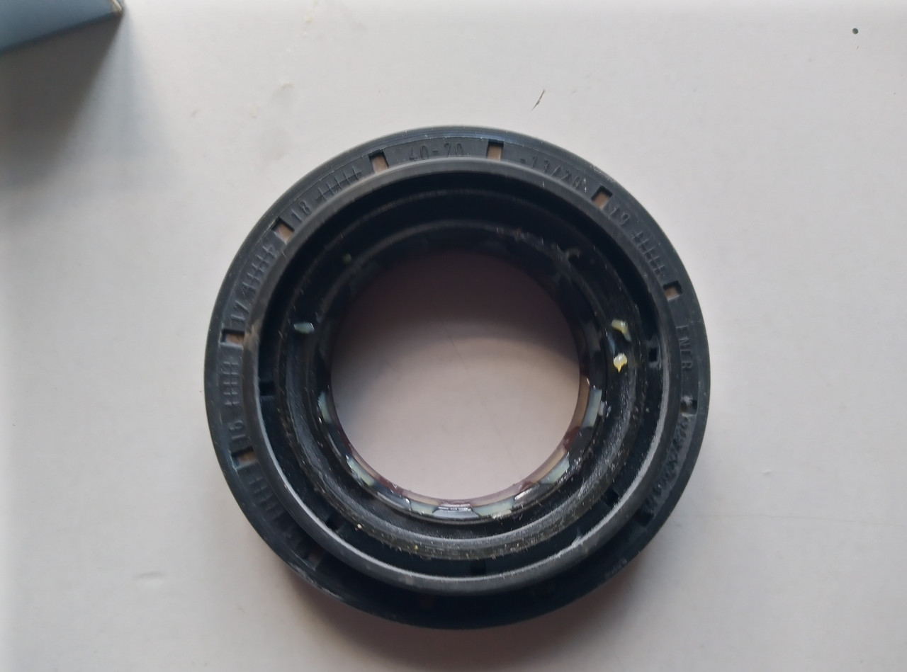 Купить Сальник хвостовика редуктора CORTECO 01019478B (40x70x13/20 ...