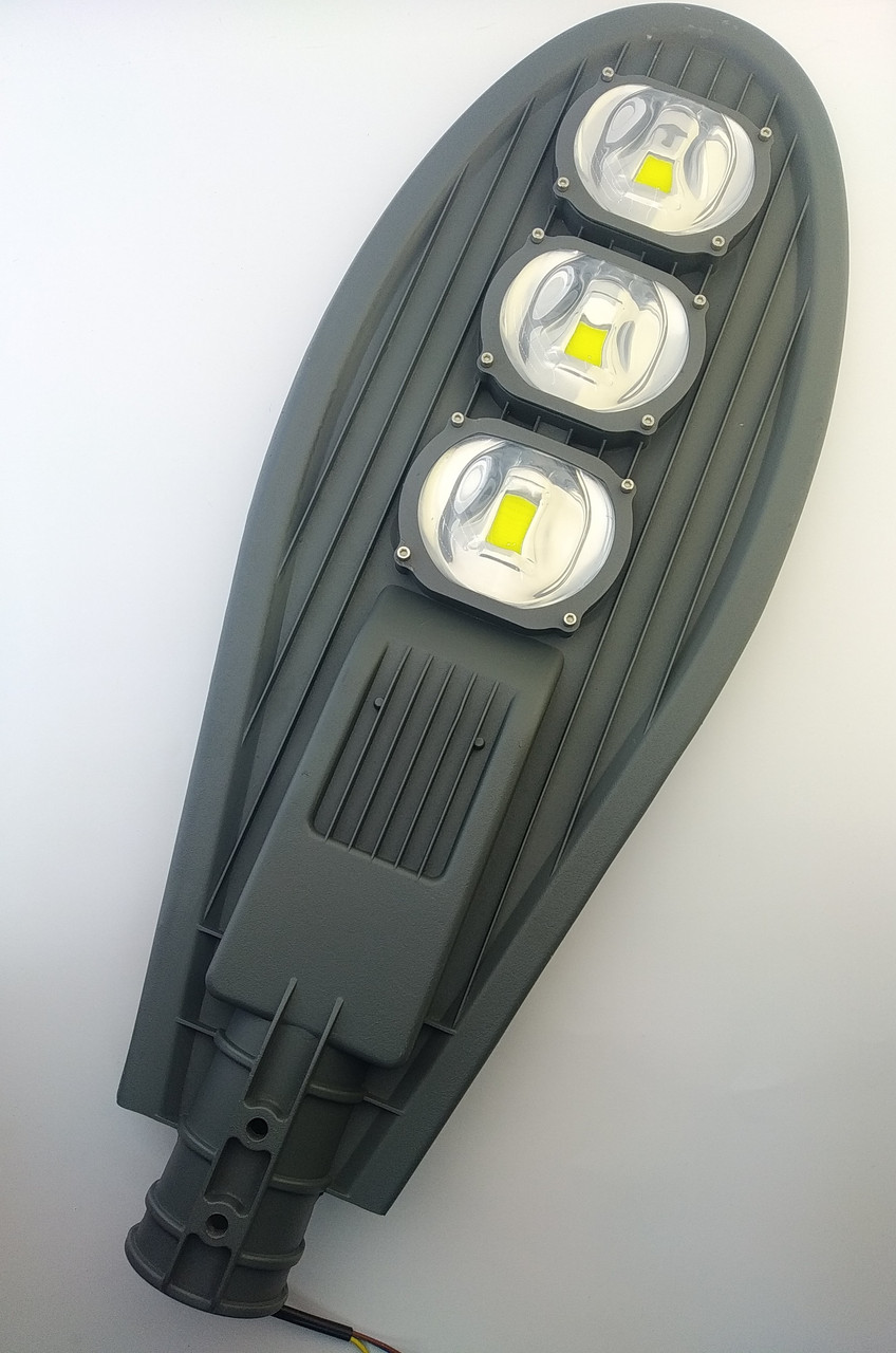 Уличный консольный светильник Cobra Led 150W Eco для экономичного ...