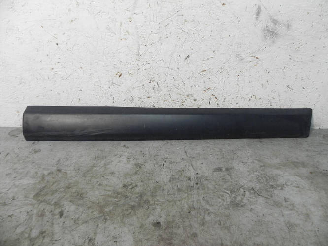 Б/У МОЛДИНГ ПРАВИЙ ПЕРЕД. DACIA SANDERO 8200735139 (ID#1482982064 ...