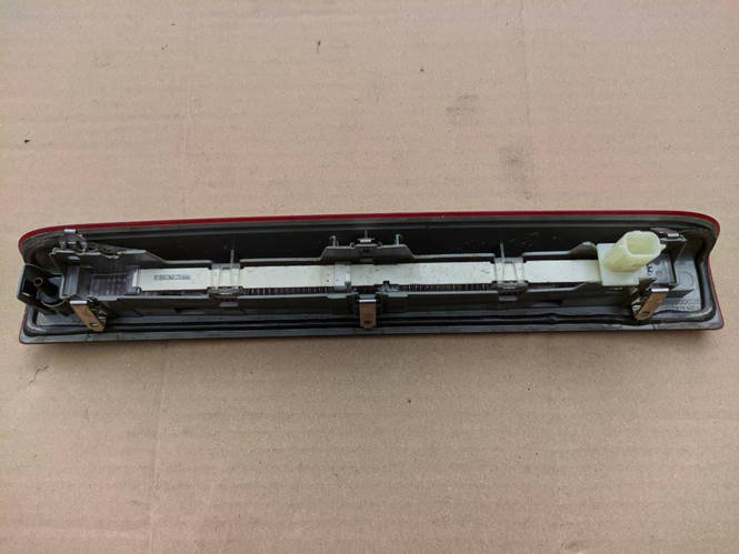 Фонарь стоп сигнала дополнительный (универсал) Renault Megane 3, 2008 ...