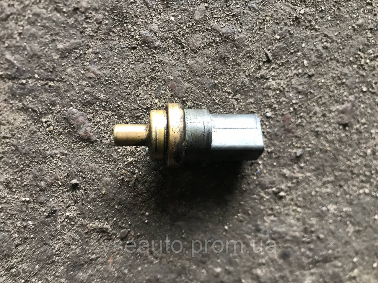 Купити 06A919501A Датчик, температура охолоджуючої рідини Volkswagen ...