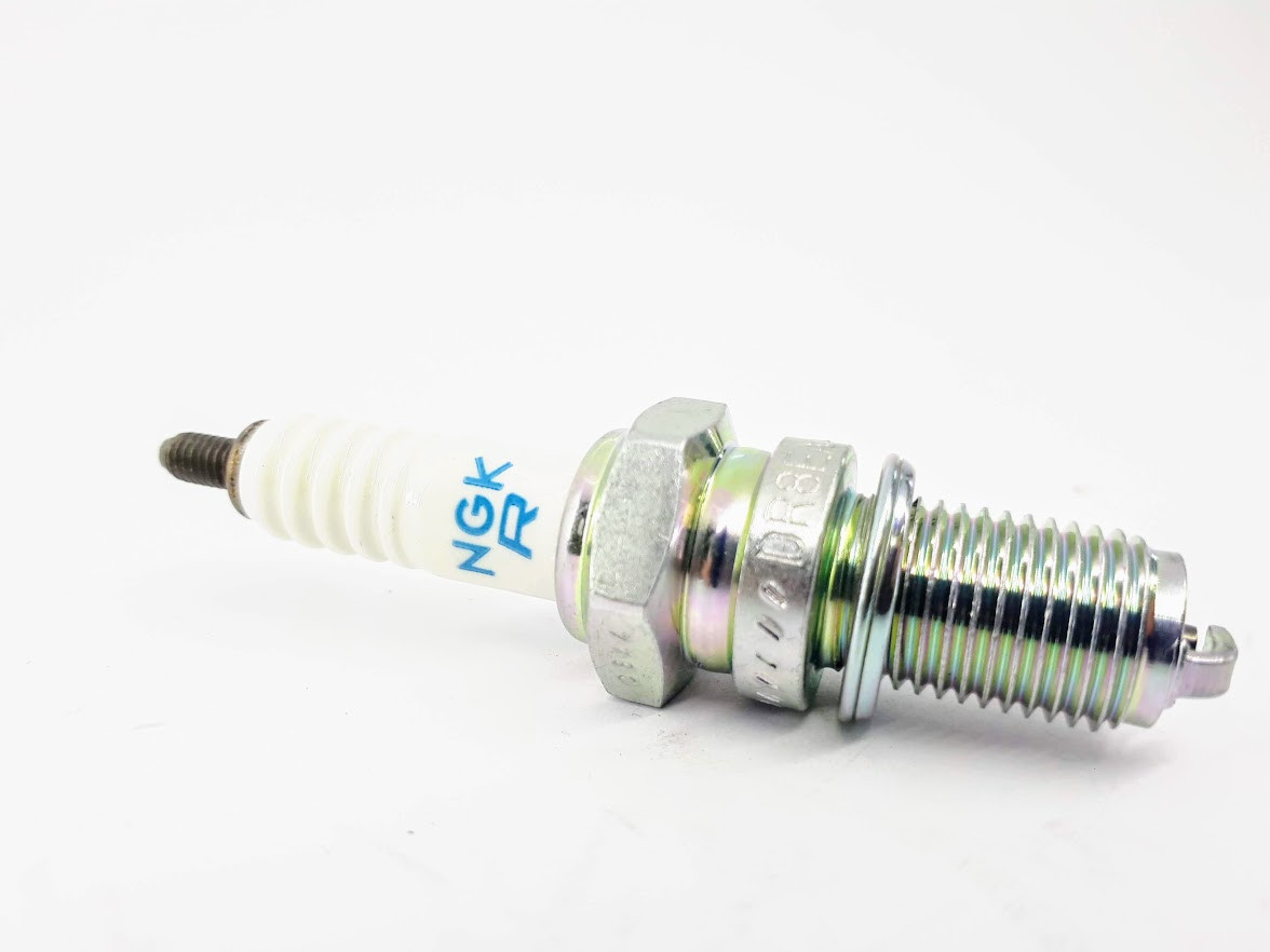 Купить Свеча мотоцикла квадроцикла 250-800 кубов 4Т DR8EA - M12 L18 ...
