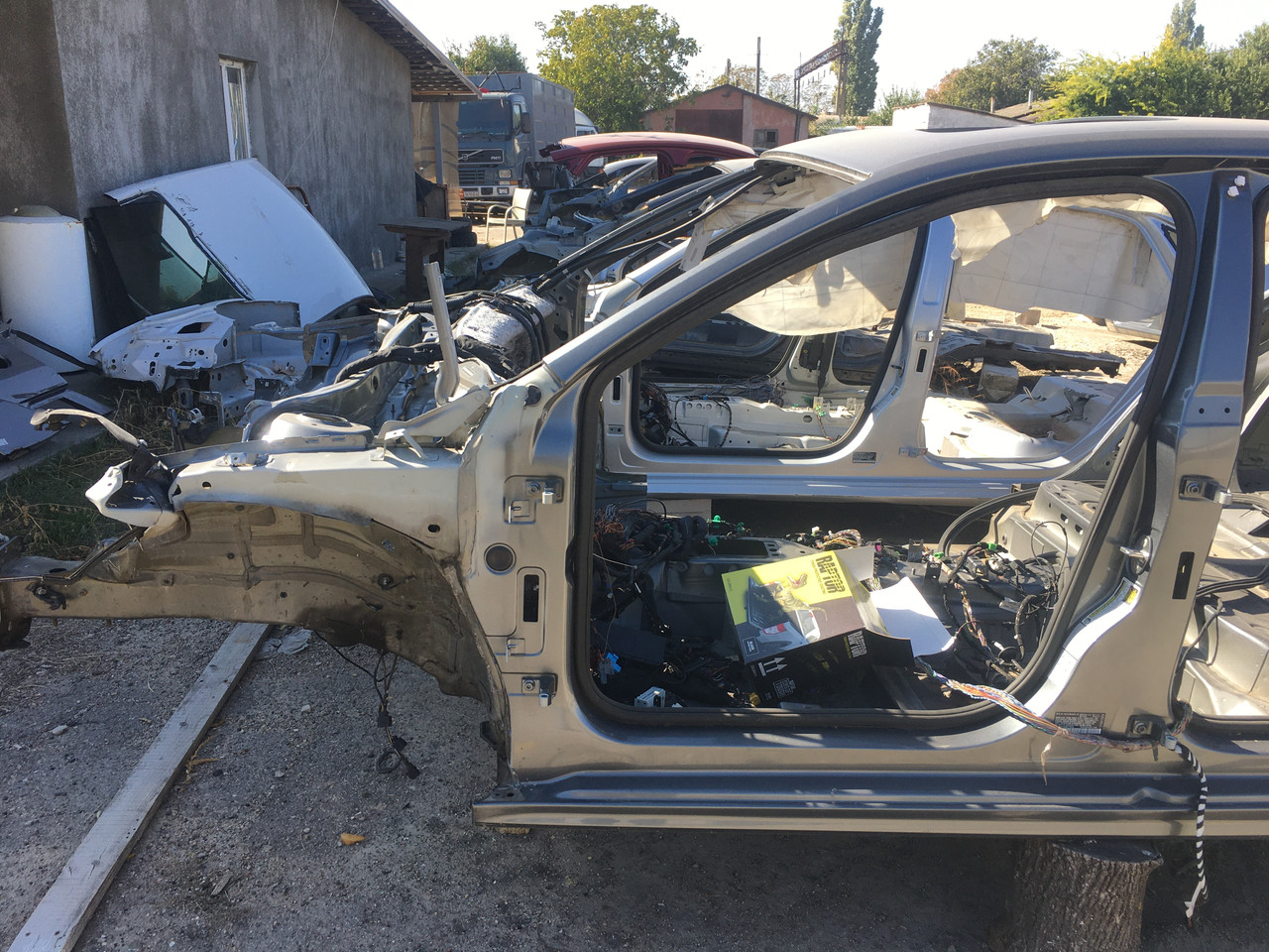 Купить Стойка кузова передняя левая VW Jetta 11-18 USA оригинал б/у 5C6 ...