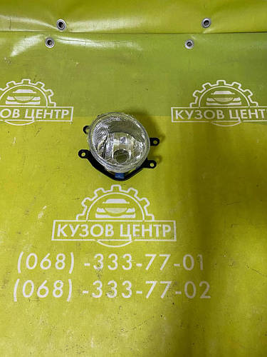 Противотуманка левая Toyota Rav4 2019 (8121047010), цена 2150 грн ...